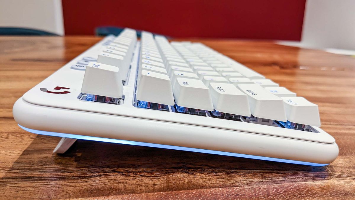 Logitech G715 Wireless Gaming Keyboard review | Tom's Guide