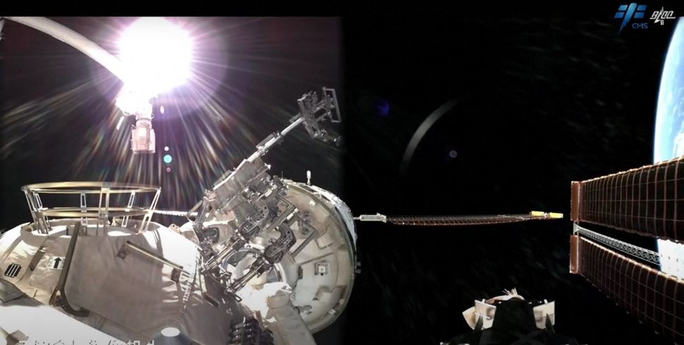 China moves Tiangong space station module to side docking port (video ...