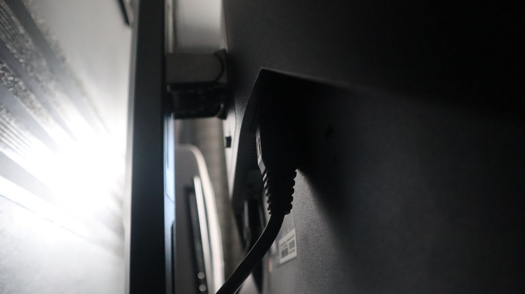 Aoc Gaming Cq27g2s Bk Review A Solid Performer For A Reasonable Price
