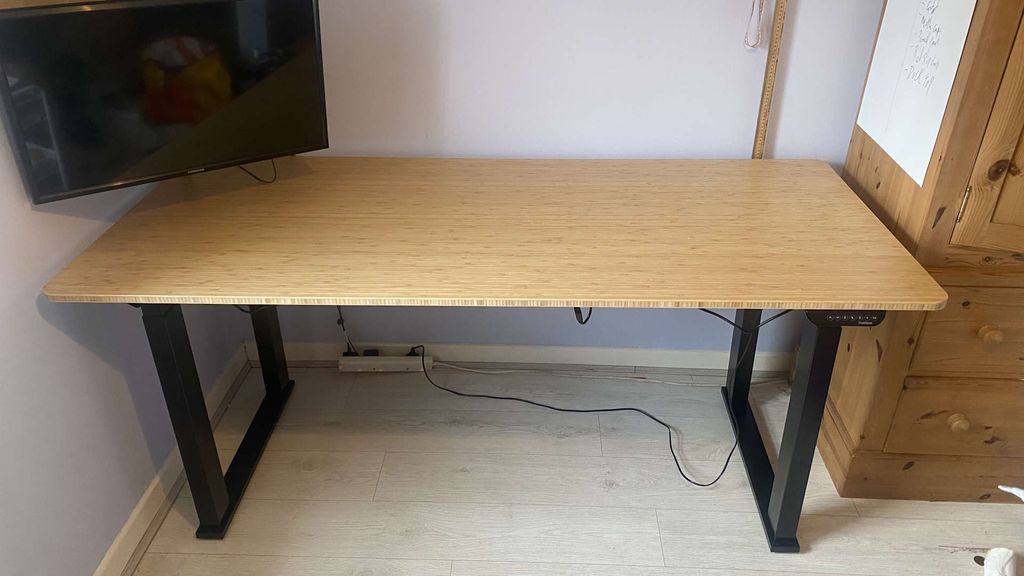 Flexispot E2Q gaming desk review | PC Gamer