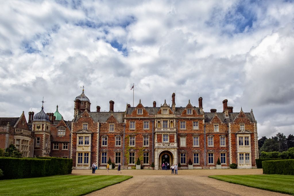 At His Majesty’s pleasure: A woodland retreat for rent at Sandringham ...