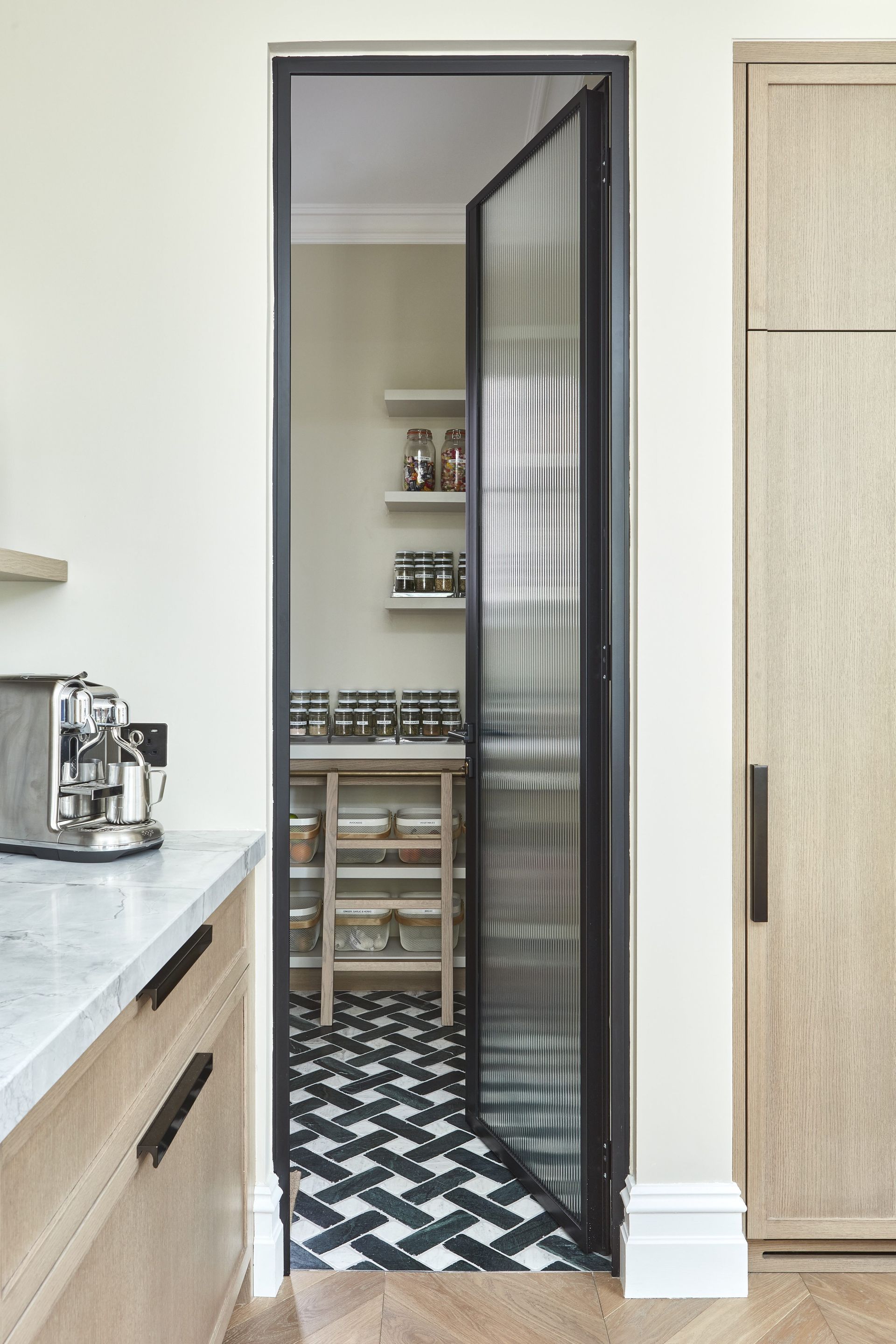 What is a back kitchen? Designers explain this new (and very practical ...