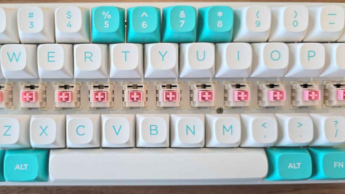 Redragon K683WB FIDD Magnetic Gaming Keyboard Review: Magnetic Switches on a Tight Budget | Tom ...