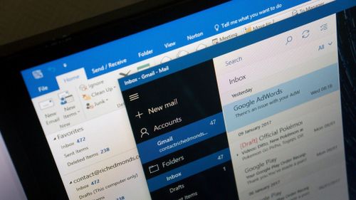 Even Microsoft's AI criticizes the new Outlook on Windows 11 | Windows ... Even Microsoft's AI criticizes the new Outlook on Windows 11 | Windows ...