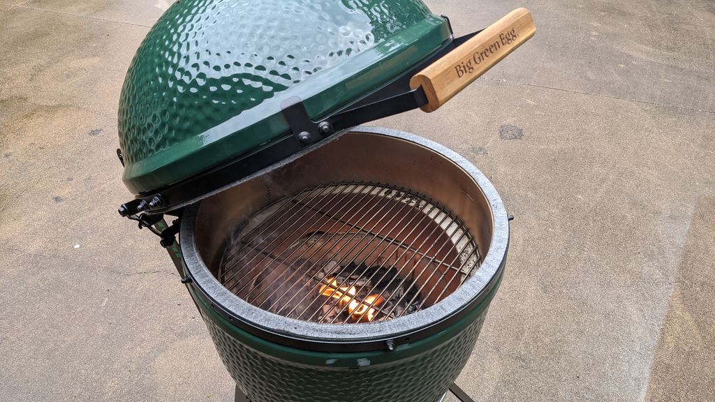 Big Green Egg review: a versatile grill for summer barbecues | Gardeningetc
