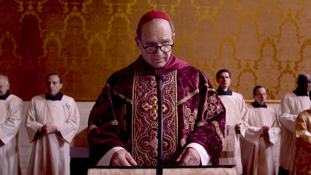 Conclave Ending Explained: Breaking Down The Shocking Twist And What ...