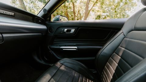 The 12-inch screen on this Ford muscle car will change how you drive ...