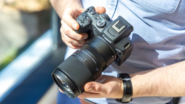 Canon RF 16-28mm f/2.8 IS STM review: yet another Canon RF wide-angle ...