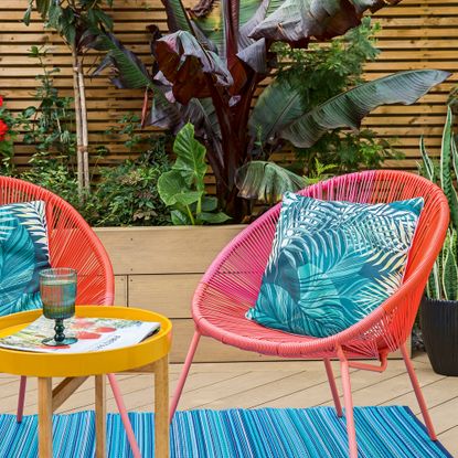 10 decking edging ideas to create a decorative border | Ideal Home