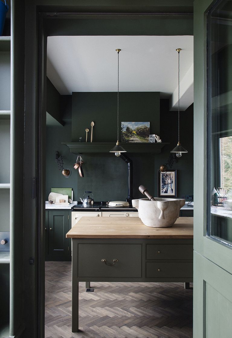 Green kitchen ideas - how to use the most on-trend color | Livingetc