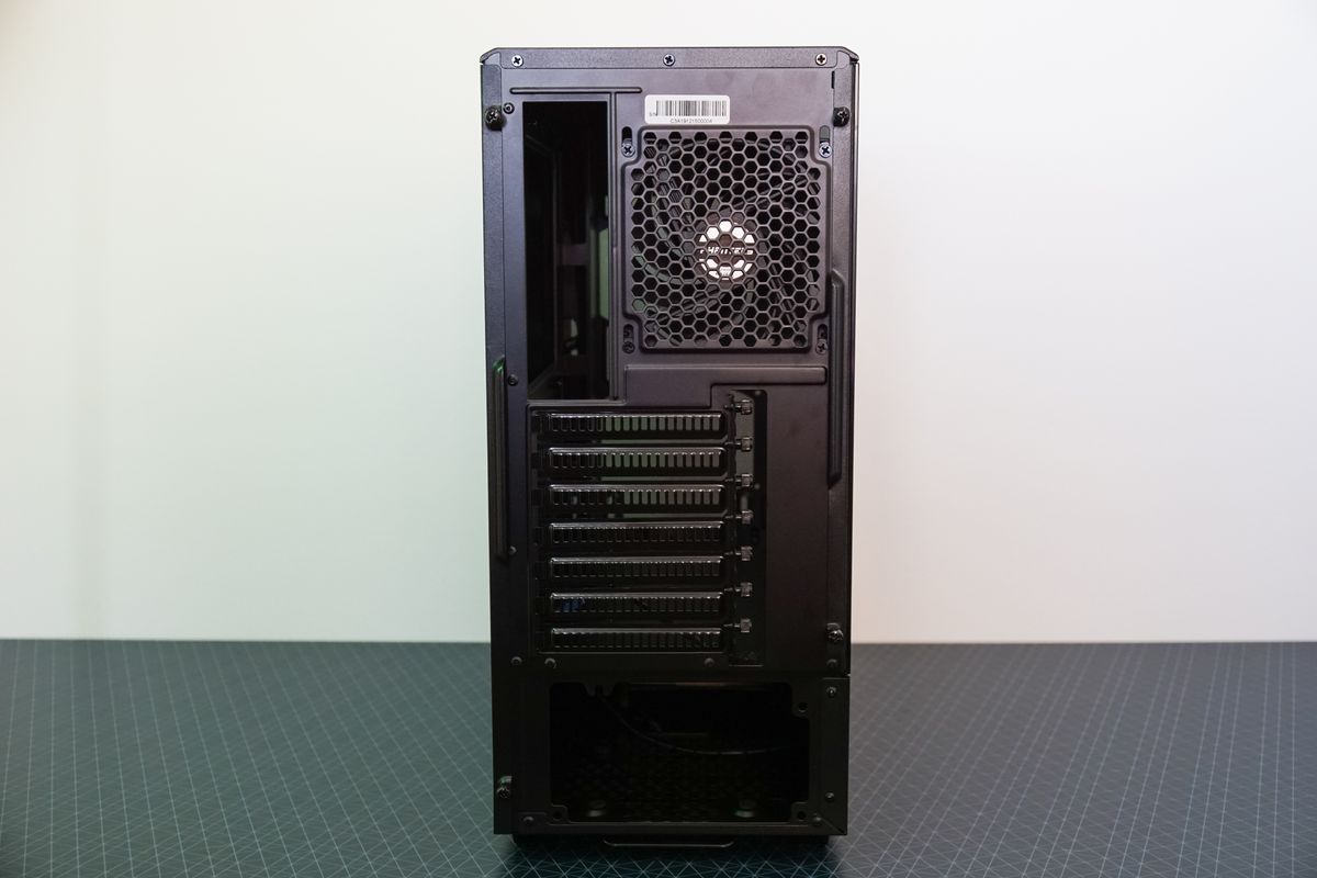 Phanteks Eclipse P300A Review: Less is More | Tom's Hardware