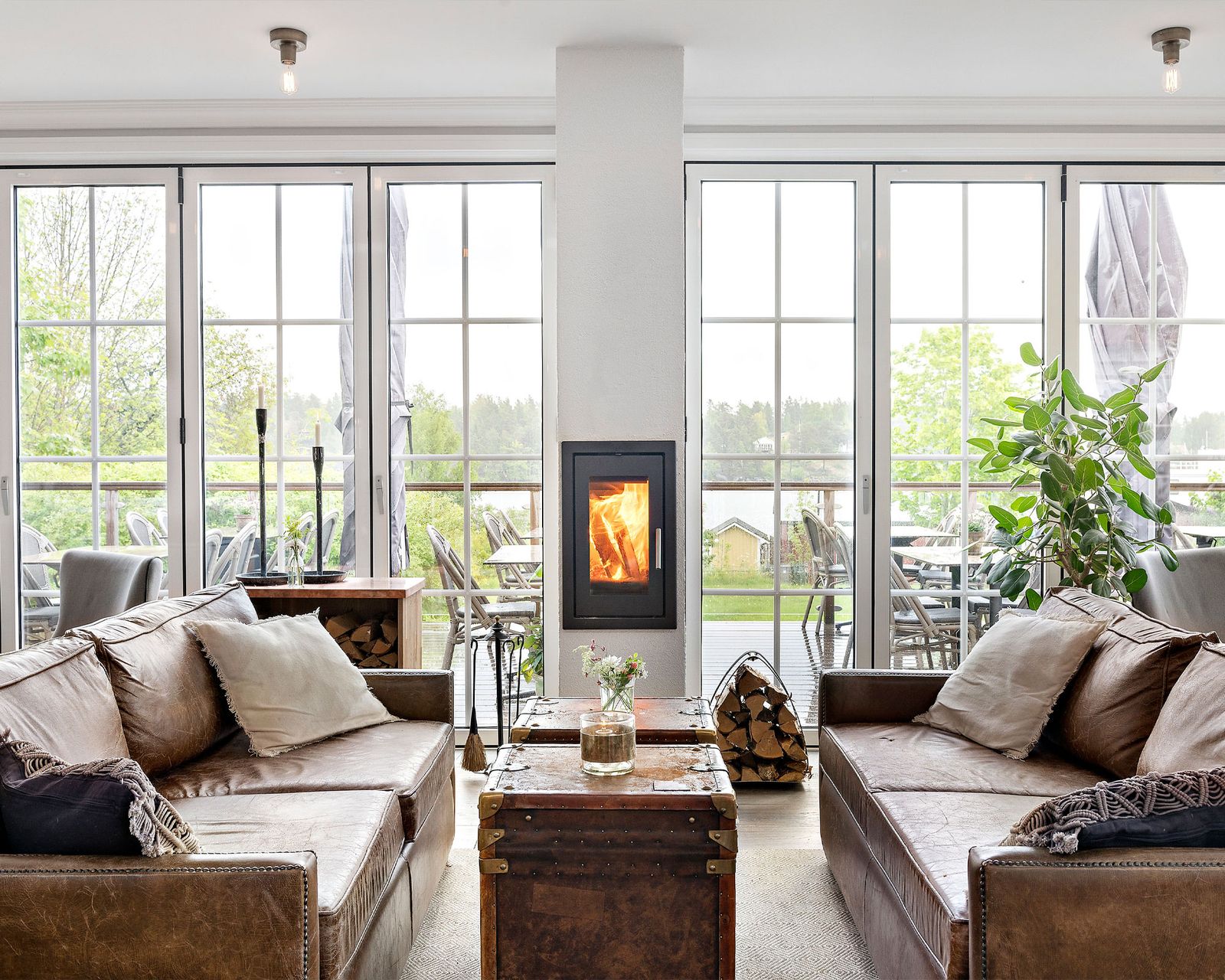 Wood burner ideas: 12 cozy designs and expert installation tips | Homes ...