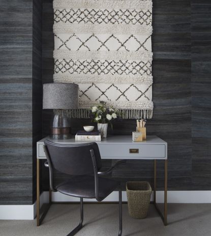 Guest room office ideas: 10 ways to achieve a smart layout | Homes and ...