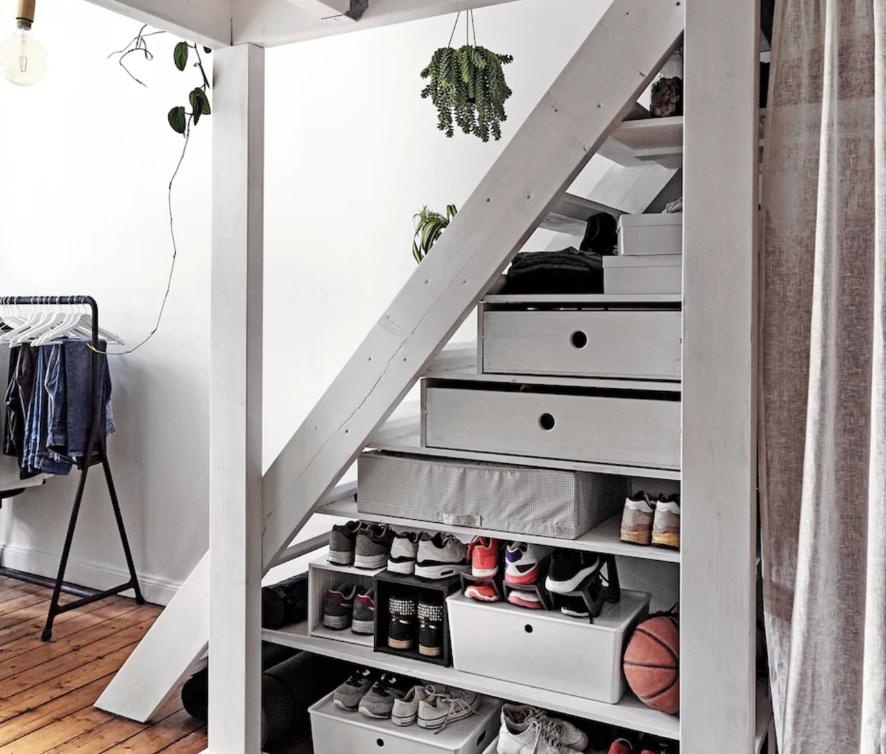 5 small space storage ideas to make tiny rooms feel bigger (and tidier ...