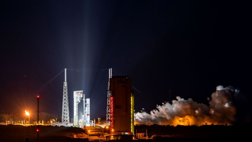 ULA test-fires new Vulcan Centaur rocket on the launch pad for 1st time ...
