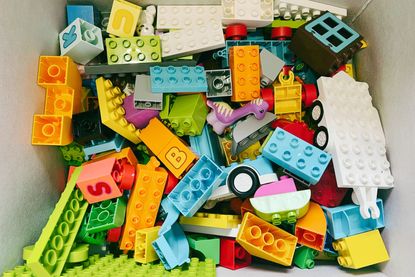 My 4-year-old is obsessed with Duplo and this is her favourite set ...