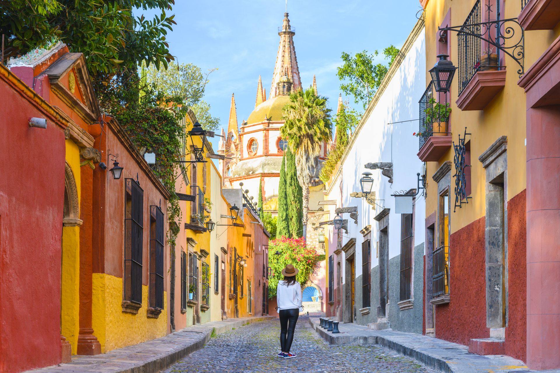 Retire in Mexico: Get a Lower Cost of Living Near the US | Kiplinger