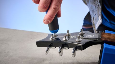 4 causes of your guitar going out of tune and how to solve them ...