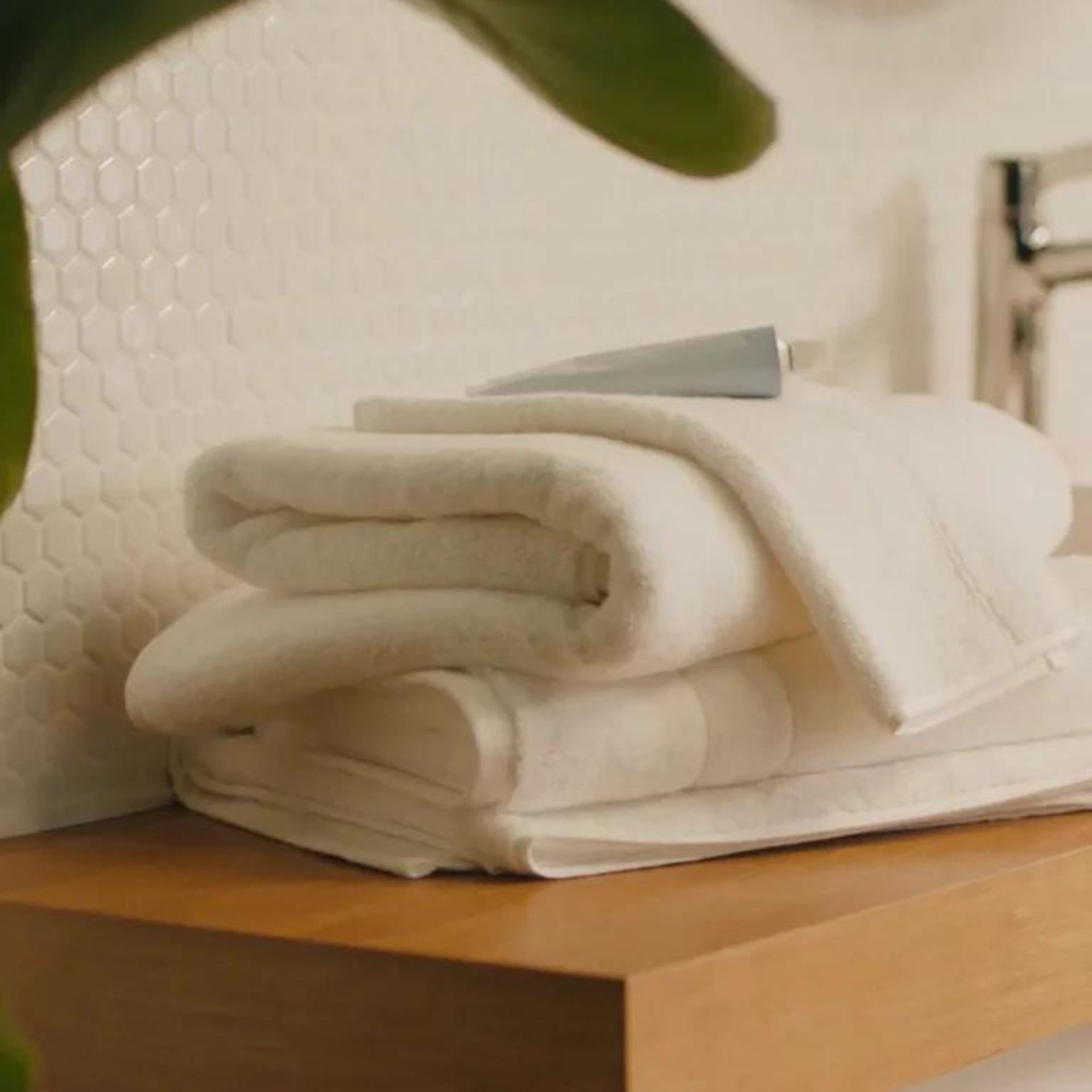 Signs you need to replace your towels: according to experts | Homes and ...