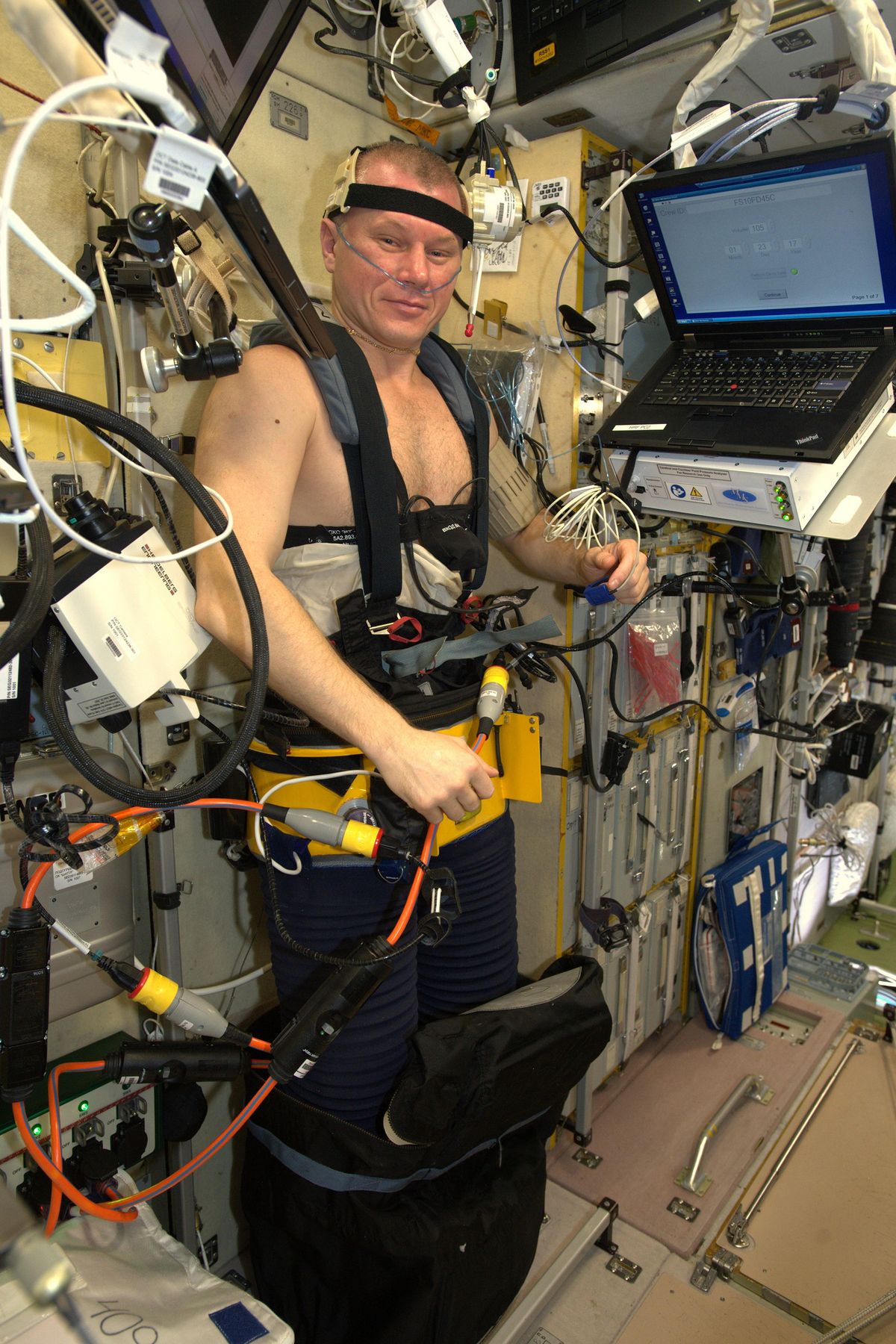 Space Station Photos: Expedition 50 Astronauts in Action: Page 5 | Space