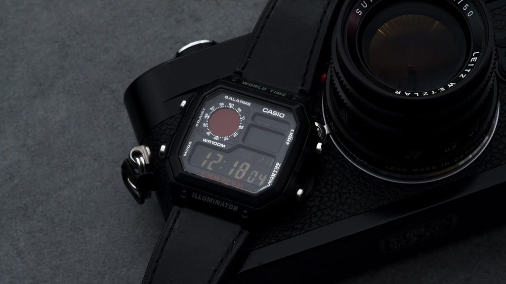 BBC expert’s Custom Casio timepiece is an affordable homage to Leica ...