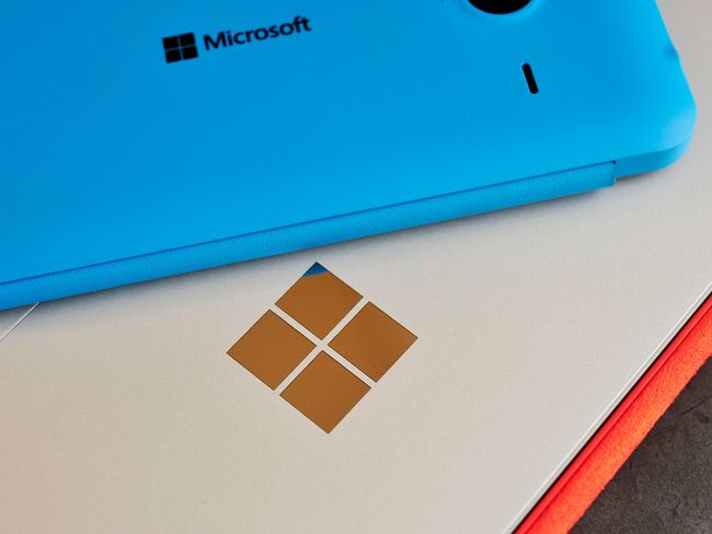 Microsoft's ARM64 support for Windows 10 coming with 'Redstone wave ...