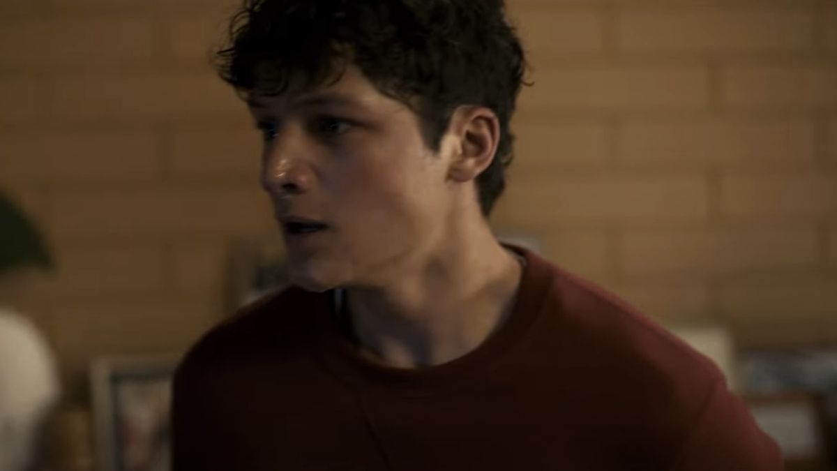 The Story Behind Talk To Me's Awkward Dog Make Out Scene: How'd They Do ...