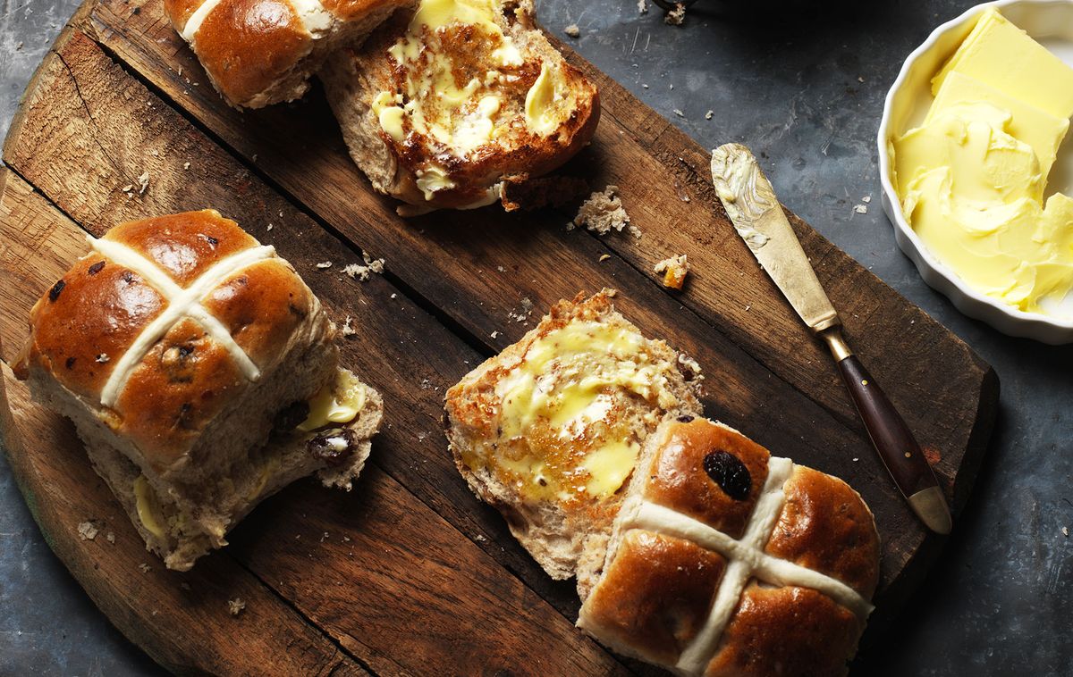 Aldi launches five new hot cross bun flavours for this Easter | GoodtoKnow
