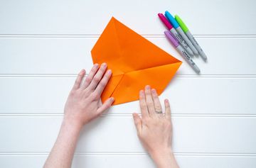 Here's how to make a chatterbox with our step by step guide | GoodtoKnow