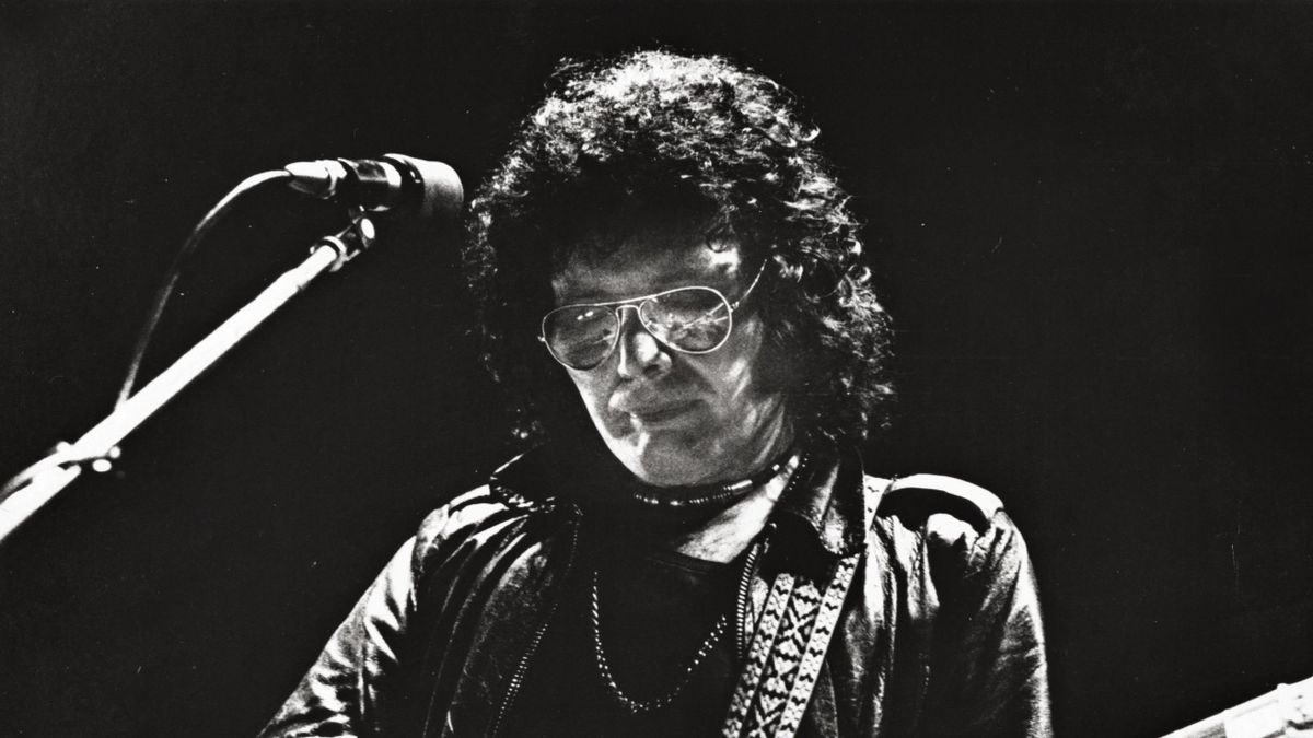 Deke Leonard: Maximum Darkness: Man On The Road To Nowhere | Louder