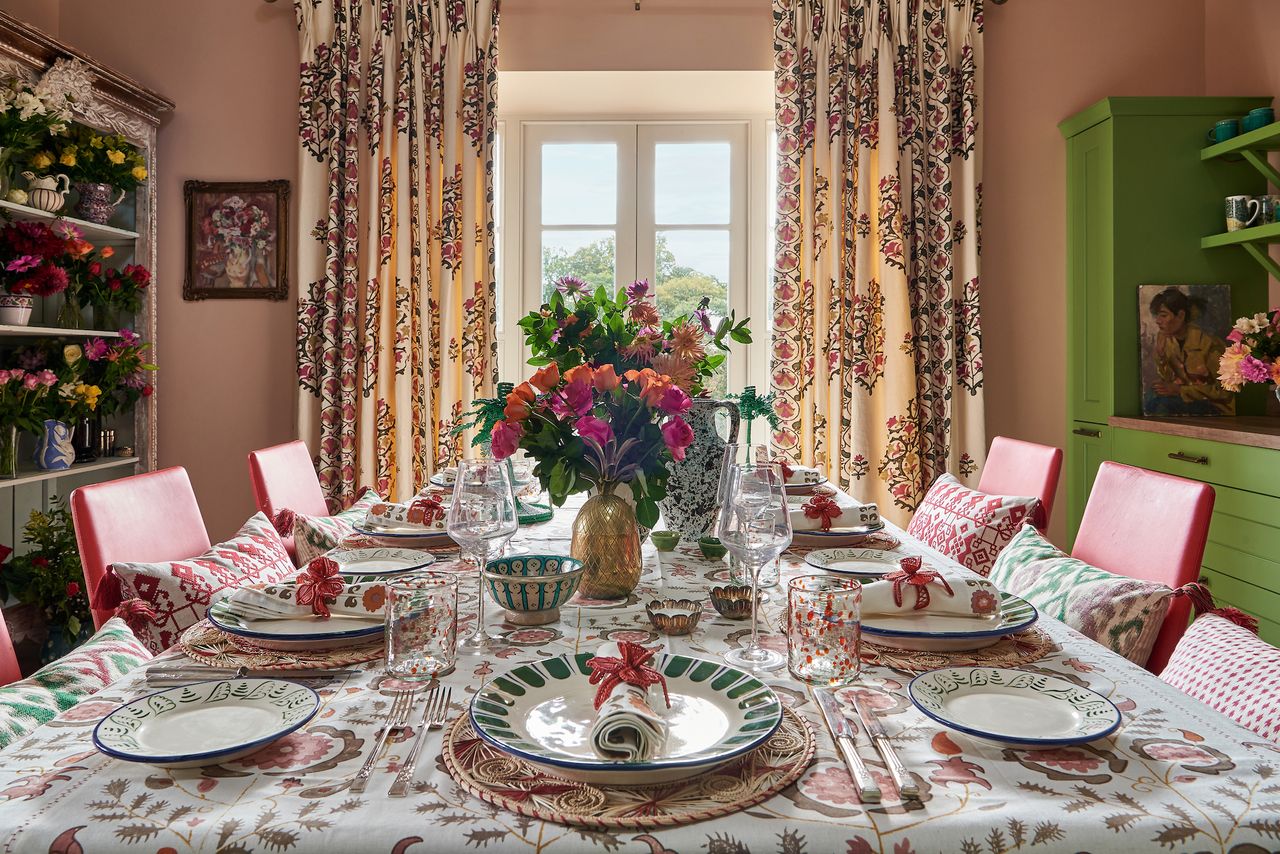 Colorful dining room ideas: 10 cheerful color choices | Homes and Gardens