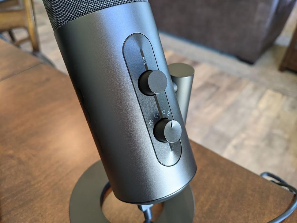 EPOS B20 Streaming Microphone review: Clear sound and professional ...