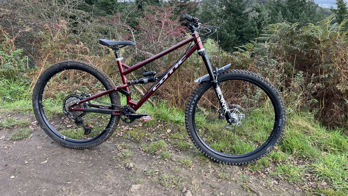 Here's why the second generation Cotic Jeht 2 is a steel framed MTB ...