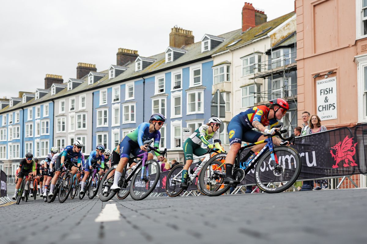 Could social media save crit racing in the UK? | Cycling Weekly