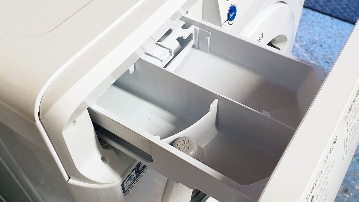 Indesit Innex BWE 101684X W review | TechRadar