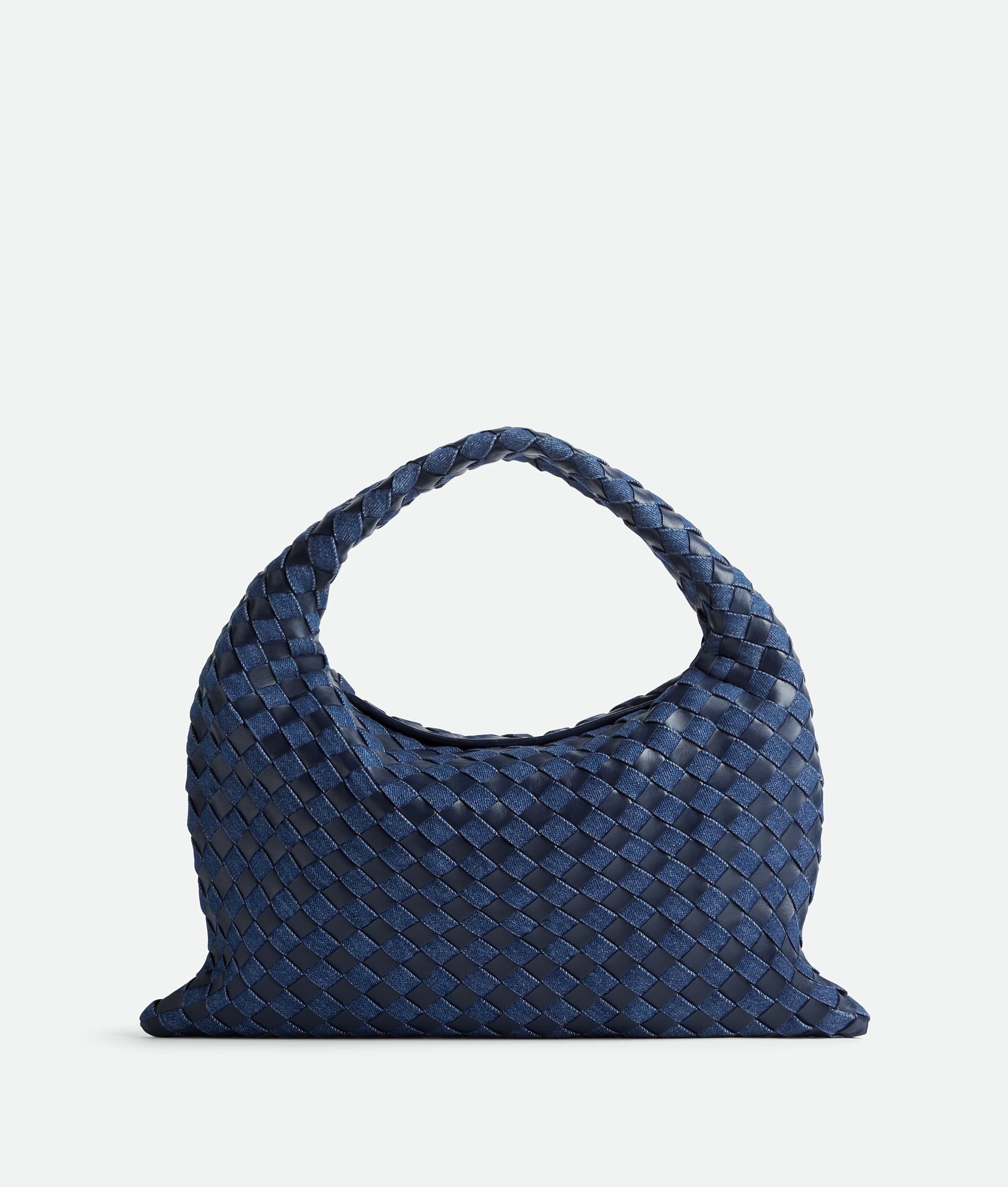 Bottega Veneta's $4,900 Hop Bag Is the Hero of Hailey Bieber's Mom ...