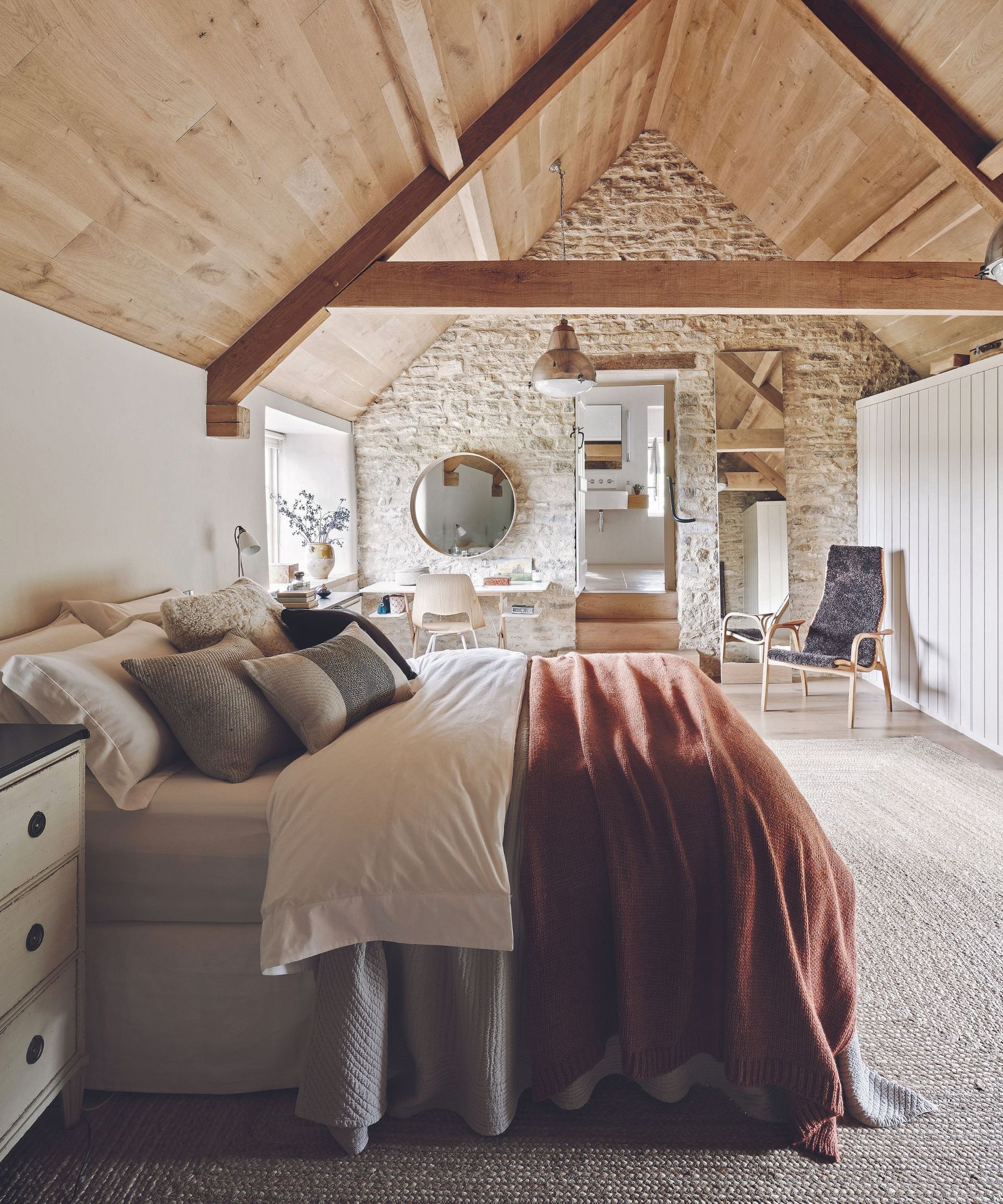 How to make bedding feel warmer: 7 tricks to fluff up bedding | Homes ...