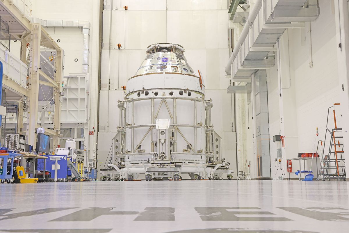 NASA stacks moon-bound Artemis 2 rocket: Space photo of the day | Space