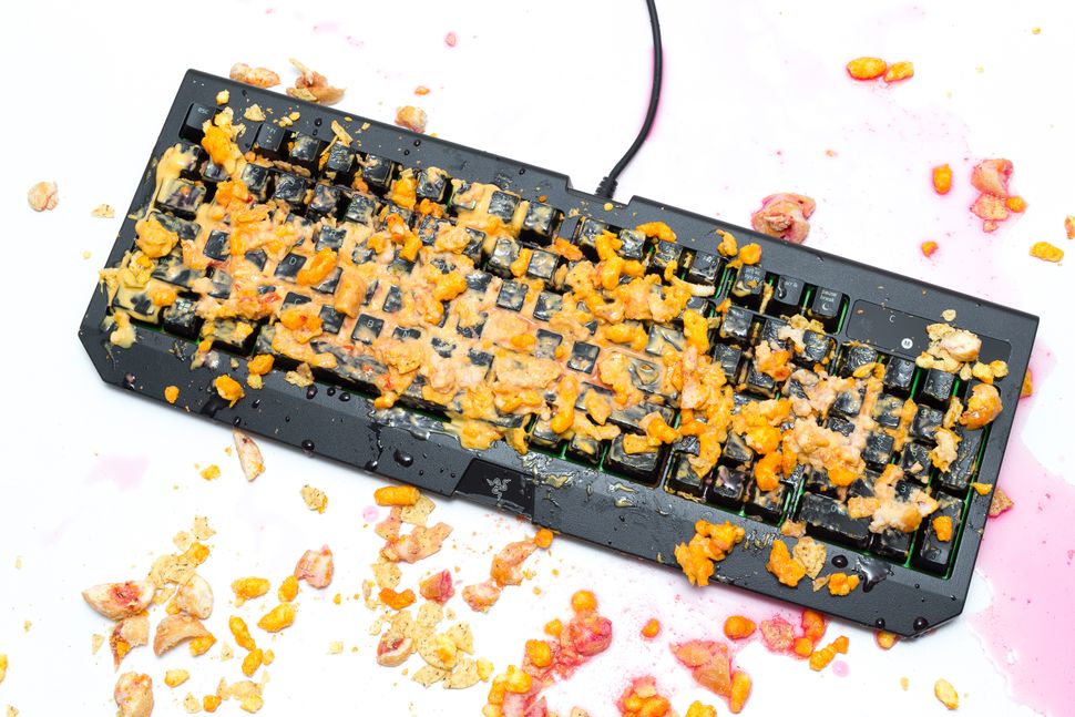 Razer's spill-resistant keyboard can survive Doritos and Mountain Dew ...