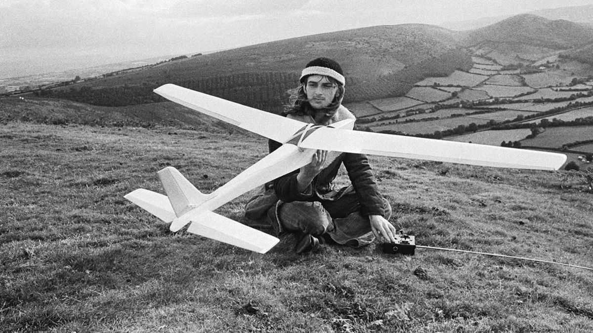 Mike Oldfield's The Orchestral Hergest Ridge to be released in ...