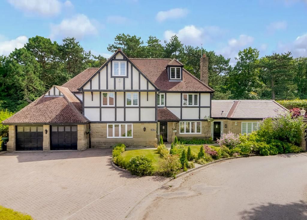 17 fine country houses for sale, from £560k to £2.7m, as seen in ...