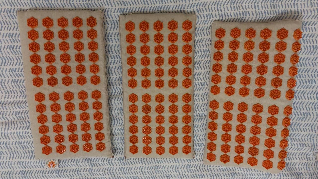 Complete Unity Yoga RelaxFast Acupressure Mat review: relaxing spiky ...