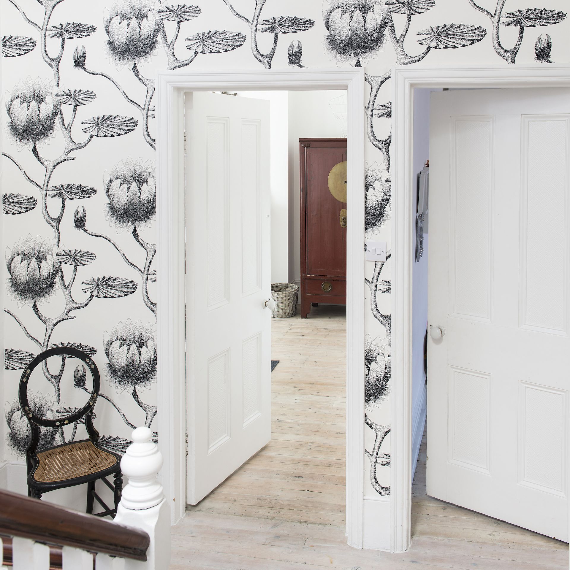 Hallway wallpaper ideas – ways to add wallpaper to a hall decor scheme ...