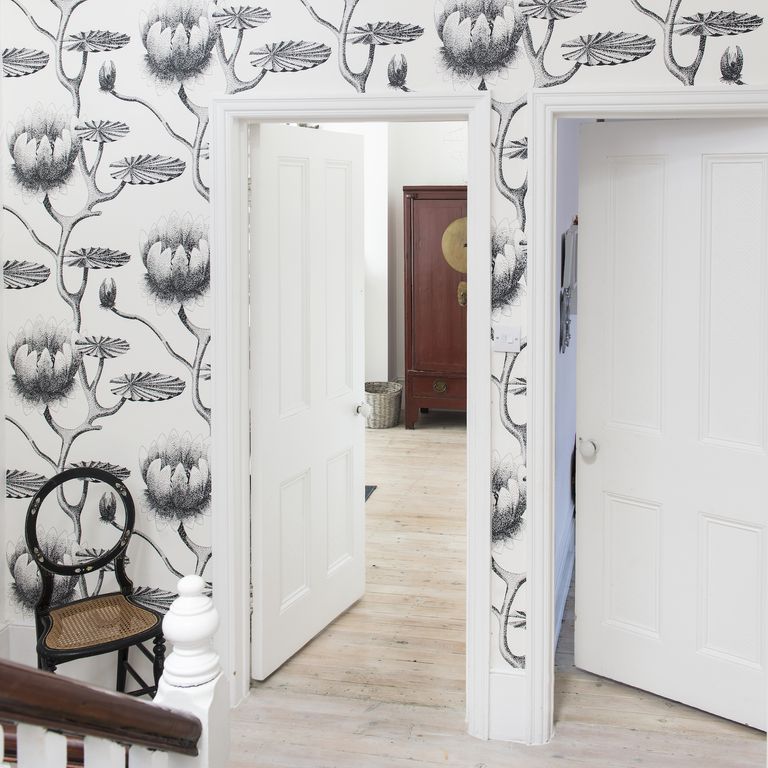 Hallway wallpaper ideas – ways to add wallpaper to a hall decor scheme ...