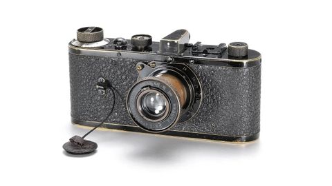 This camera will sell for millions! Rare Leica 0-series goes up for ...