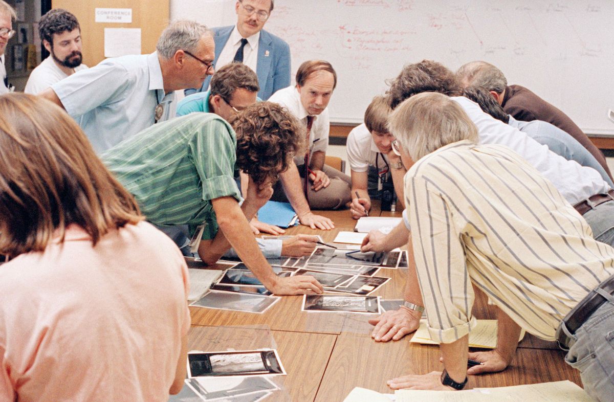 A New World: NASA Recalls Voyager 2 Probe's 1989 Neptune Encounter | Space