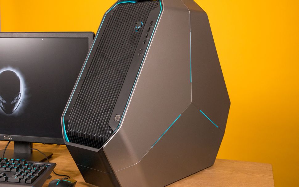 Alienware Area 51 (2018) Review: Serious Power for Serious Gamers | Tom ...