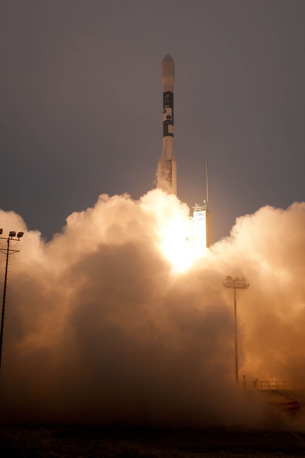 NASA Rocket Launch Photos: Ocean-Watching Aquarius Satellite Blasts Off ...