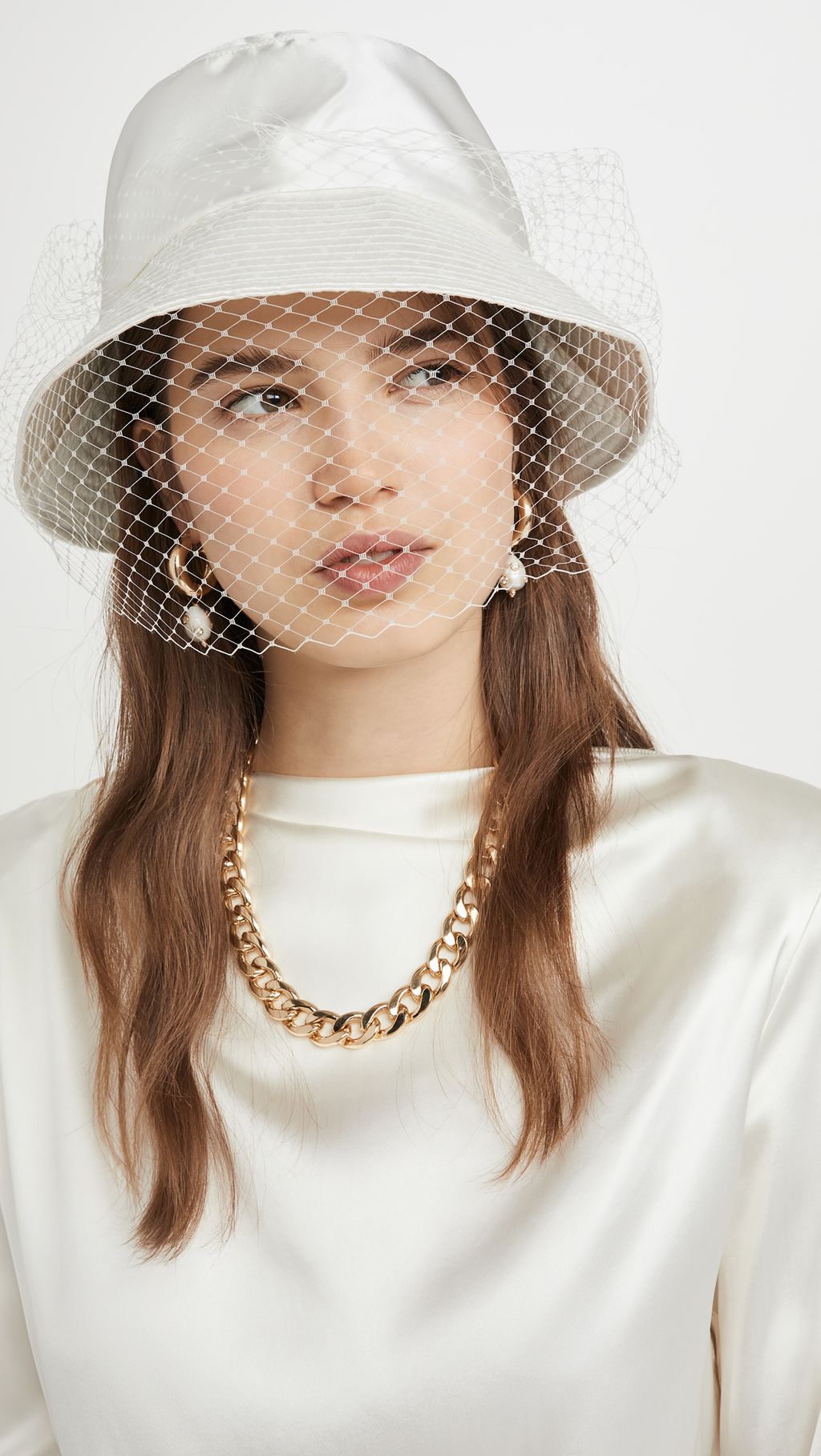 The 25 Best and Most Stylish Hats for Big Heads | Who What Wear