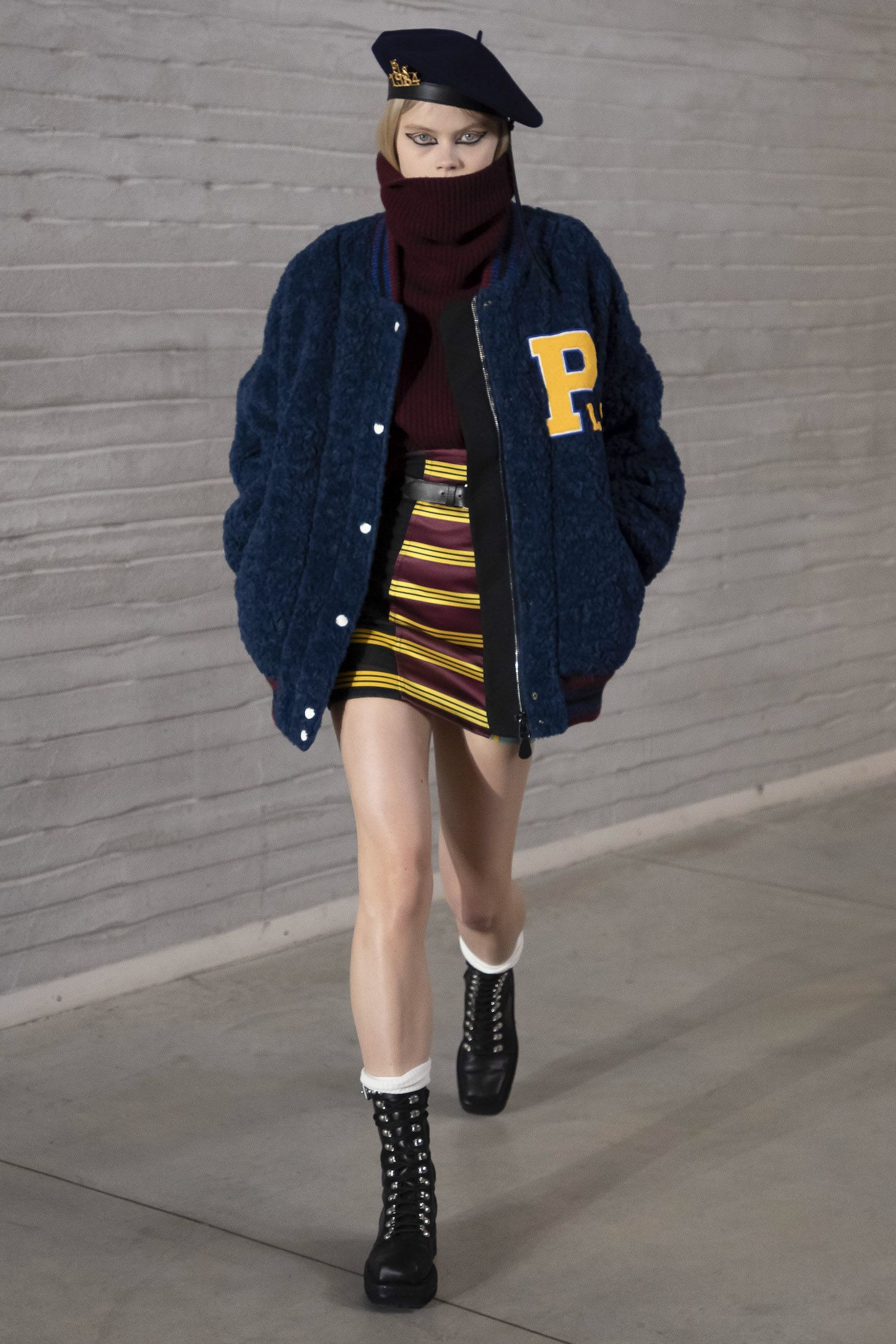 How to Wear a Beret: 7 Stylish Beret Outfits | Who What Wear